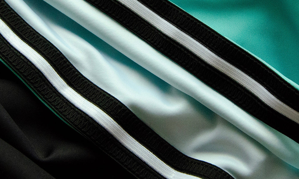 Studio 23 Short Sleeve Rashguard – AESTHETIC Asia